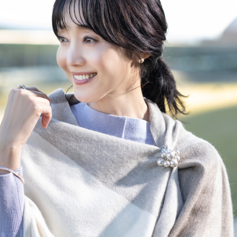 インターモードコレクション 華やかリーフブローチ インターモードコレクション（Intermode Collection） - QVC.jp