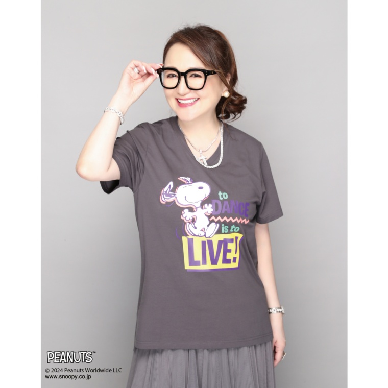 Anne Coquine コットンミックススヌーピーVネック半袖Tシャツ アンコキーヌ（AnneCoquine） - QVC.jp